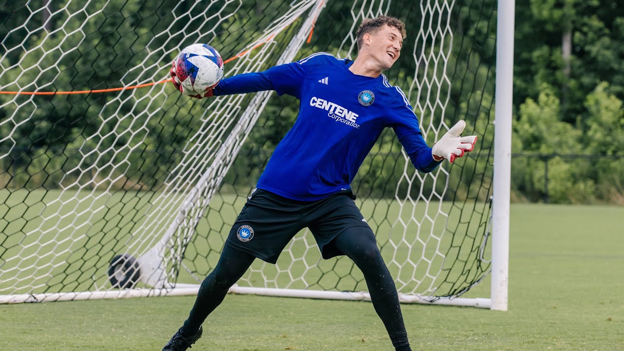 Goalie Wars Preview Featuring CLFC's Isaac Walker - YouTube