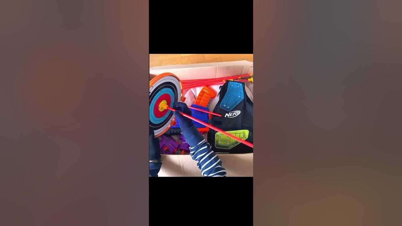 Unboxing nerf gun :) - YouTube