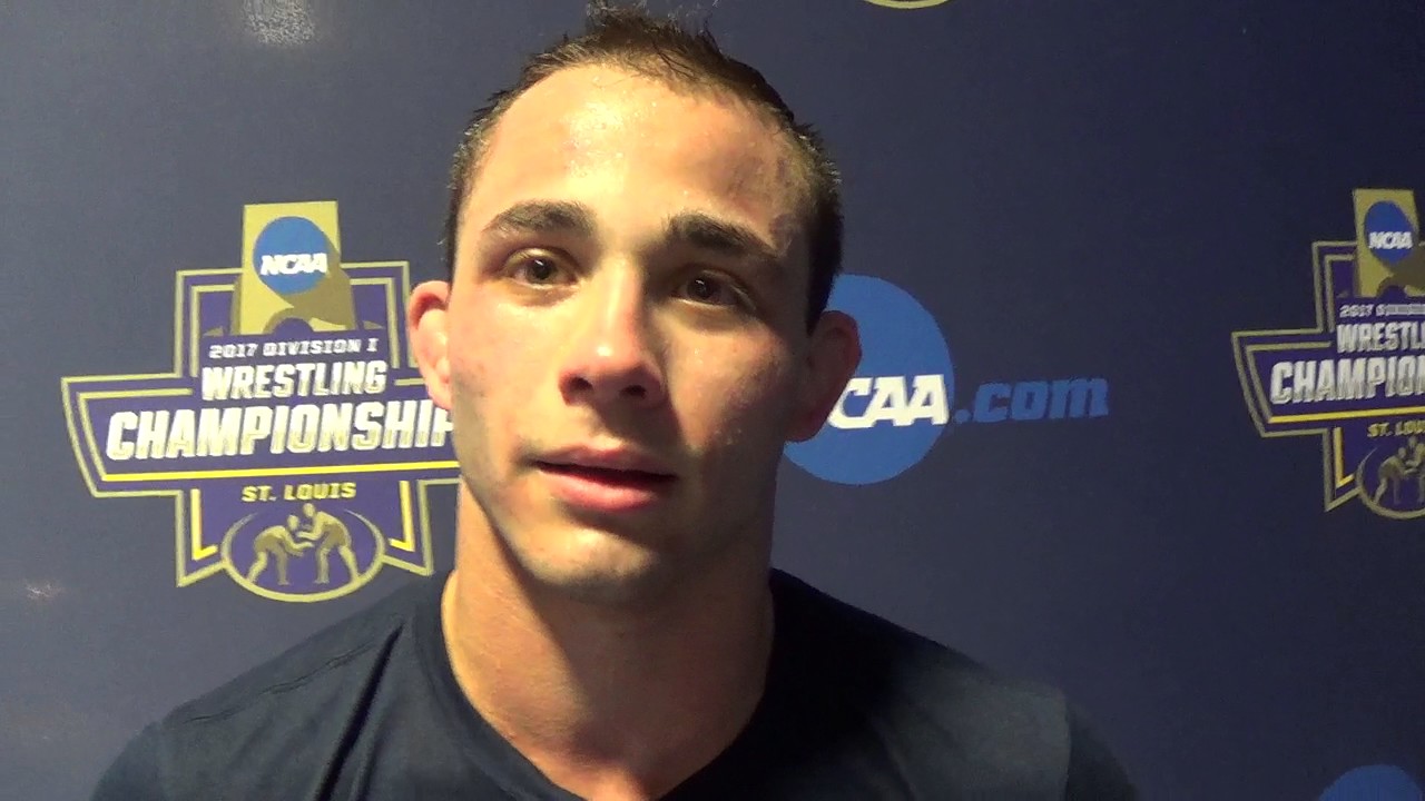 Logan Massa (MICH) takes third at 165 pounds at 2017 NCAAs - YouTube