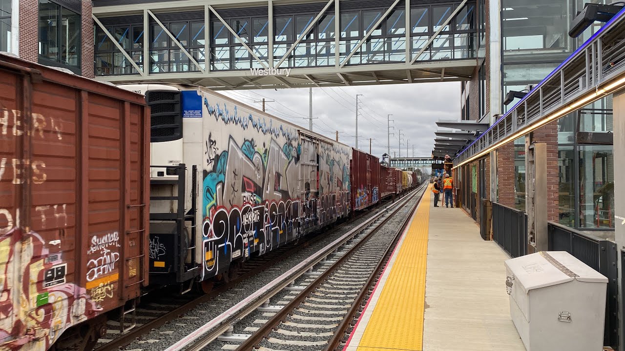 Monday’s (10/03) RS71 heading west w/ BNSF 64’ Reefer, CMHX 7451 boxcar ...