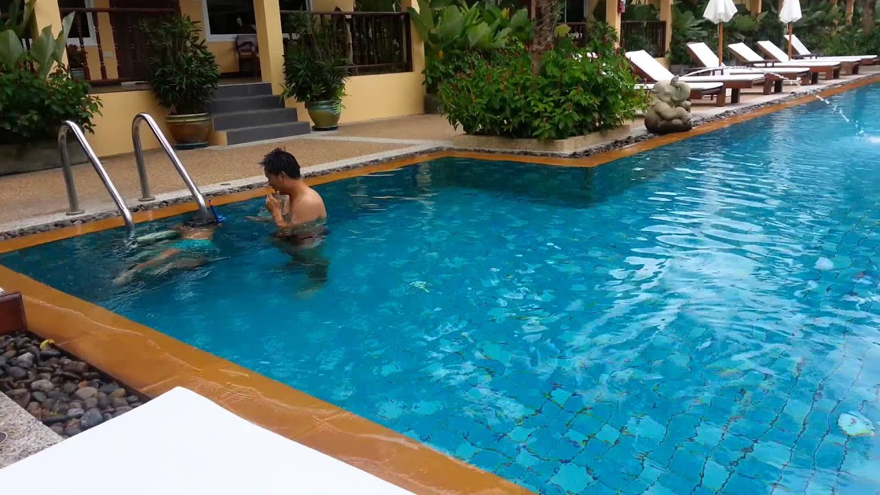 A boy 5 years old with Snoggling pratice . - YouTube