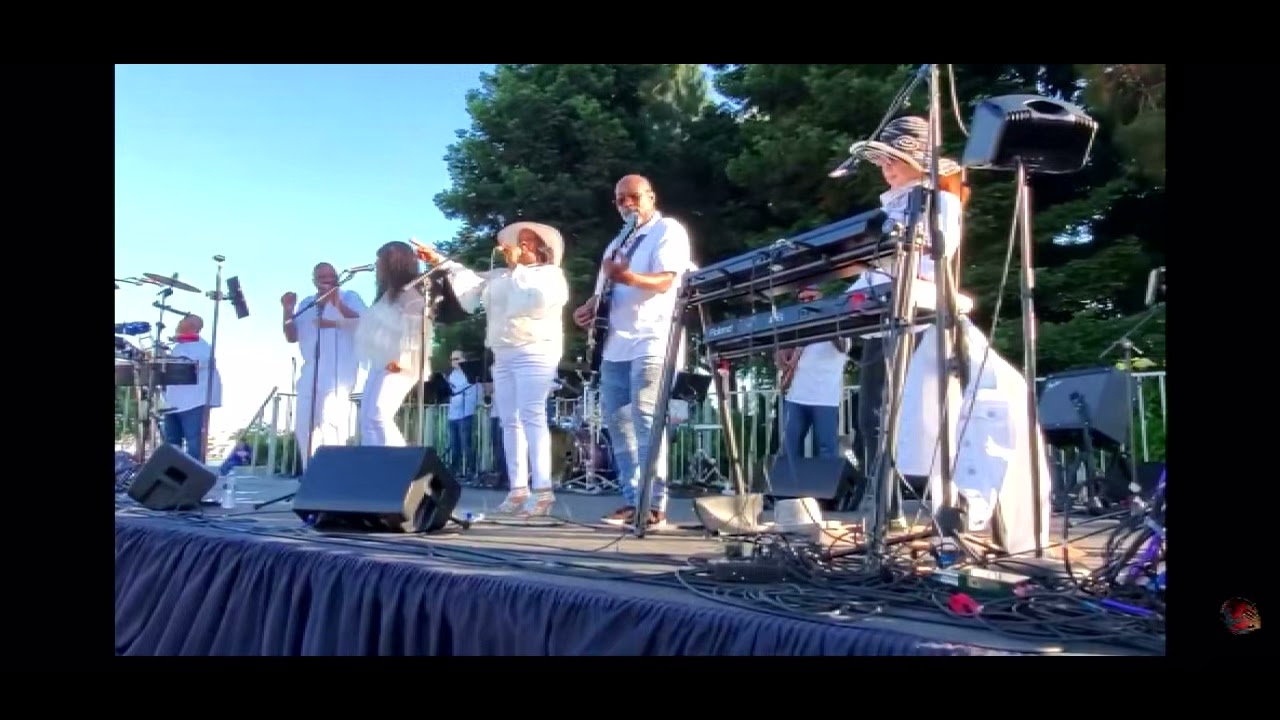 The Touch of Class Band - Family Affair - YouTube