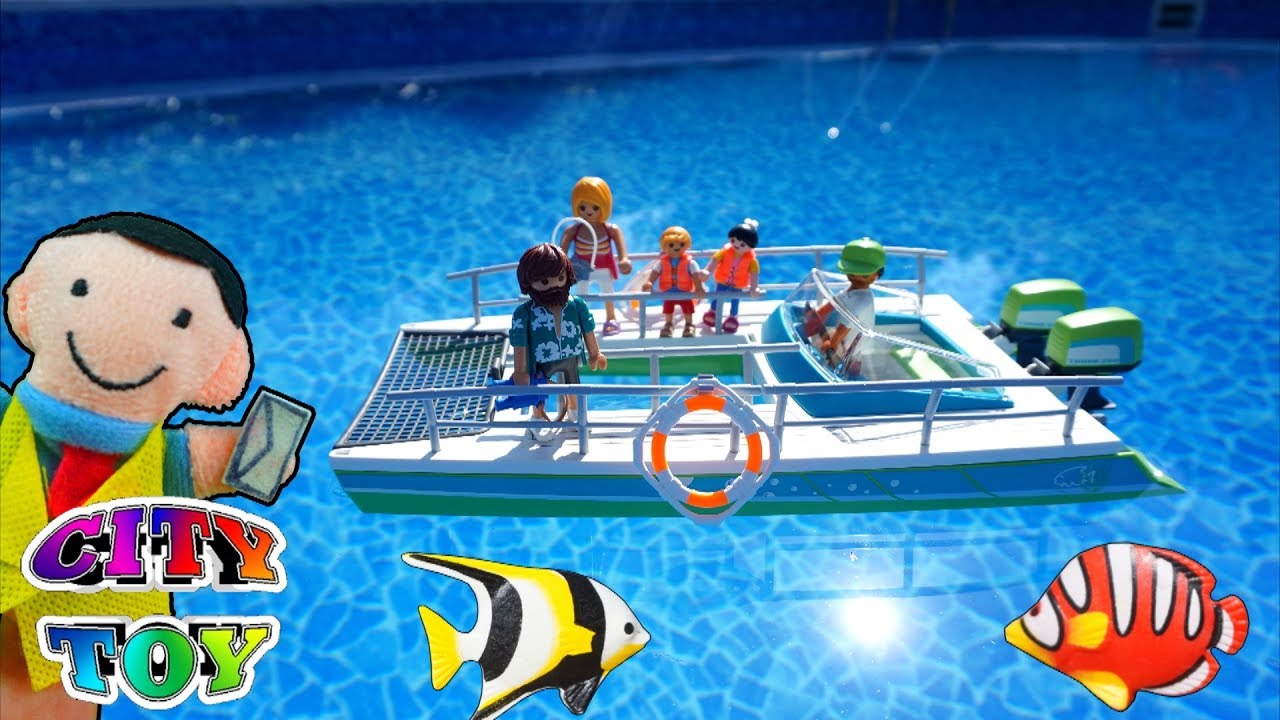 Jugamos en el agua con Catamaran en City Toy - YouTube