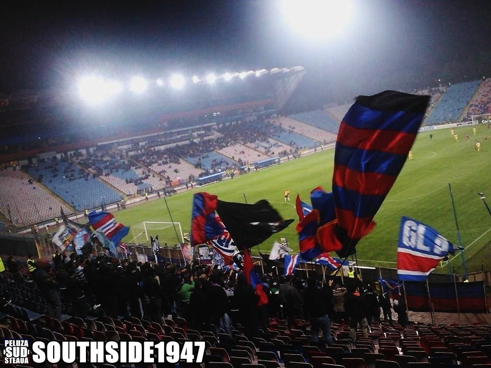 Peluza SUD Steaua [Steaua - FC Vaslui] - YouTube