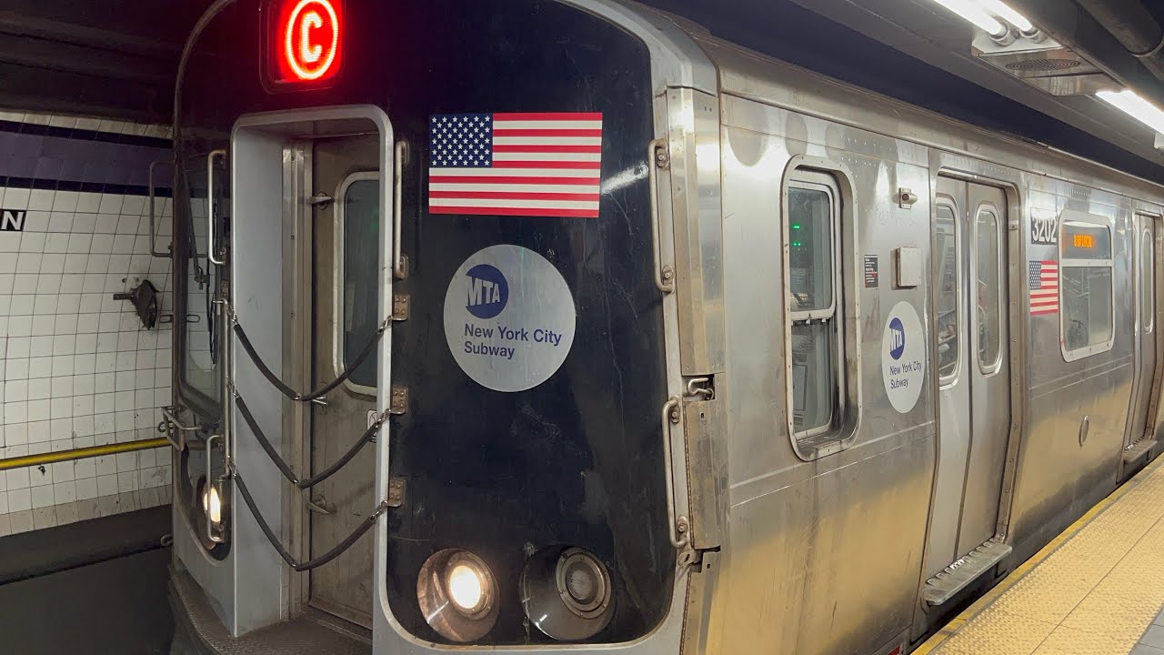 (C) Train Entering/Leaving Fulton Street Station. - YouTube