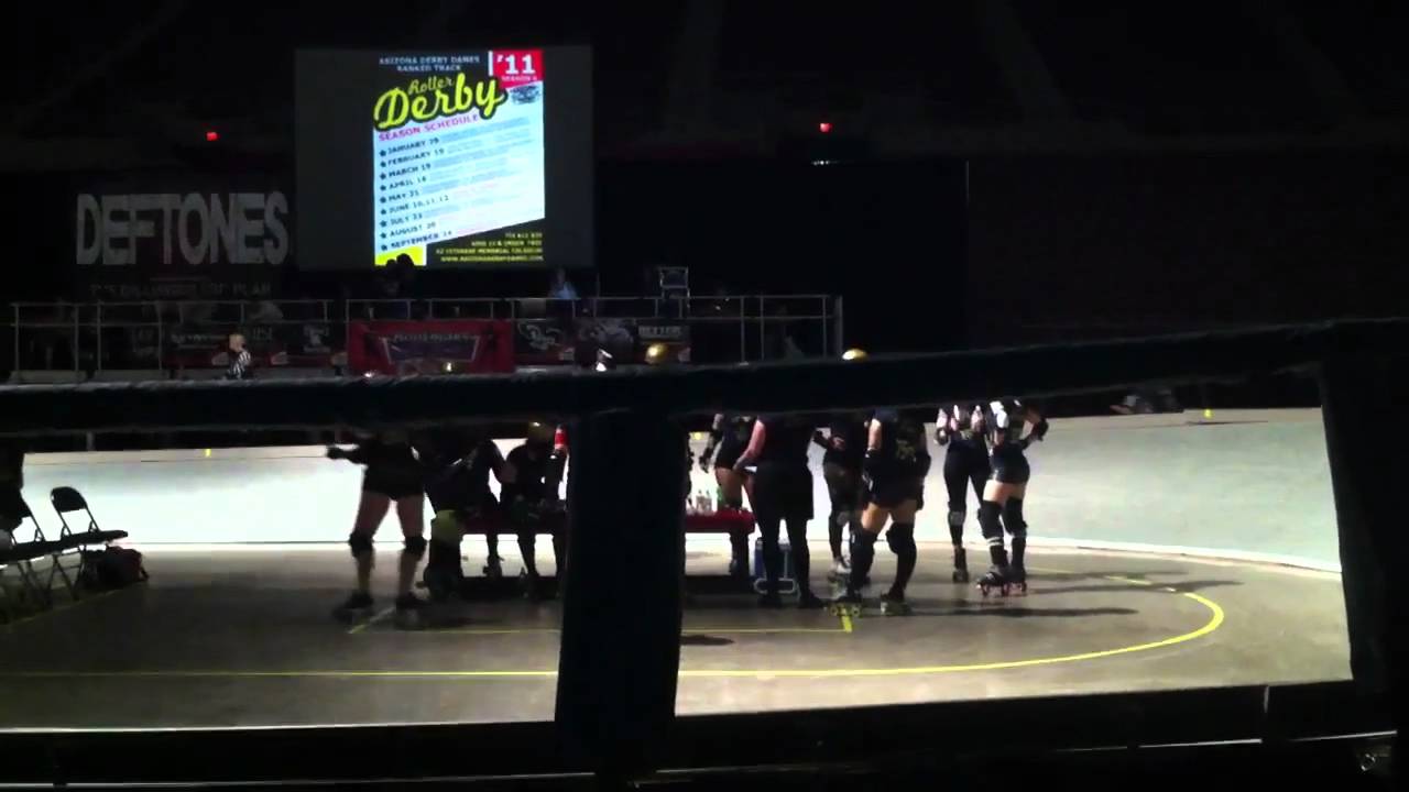 AZ Derby Dames Preshow Action at Veteran's Stadium in Phoen - YouTube