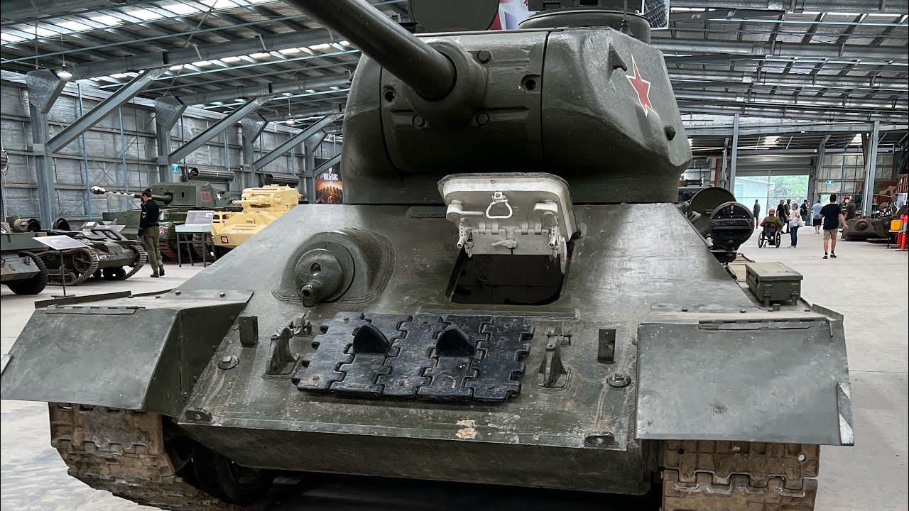 T34/85 in-depth Walk Around Video, at The Australian Armour and ...