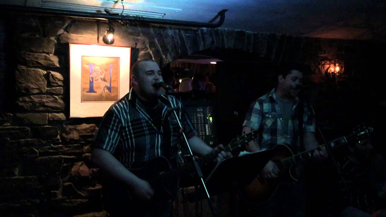 Nick Cloutier et Dave Roussy chante Wind of Change au Voutes Napoléon ...