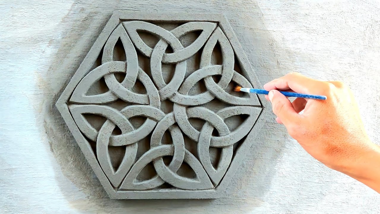 Combination of 6 Celtic motifs - forms a seamless Celtic knot in a ...