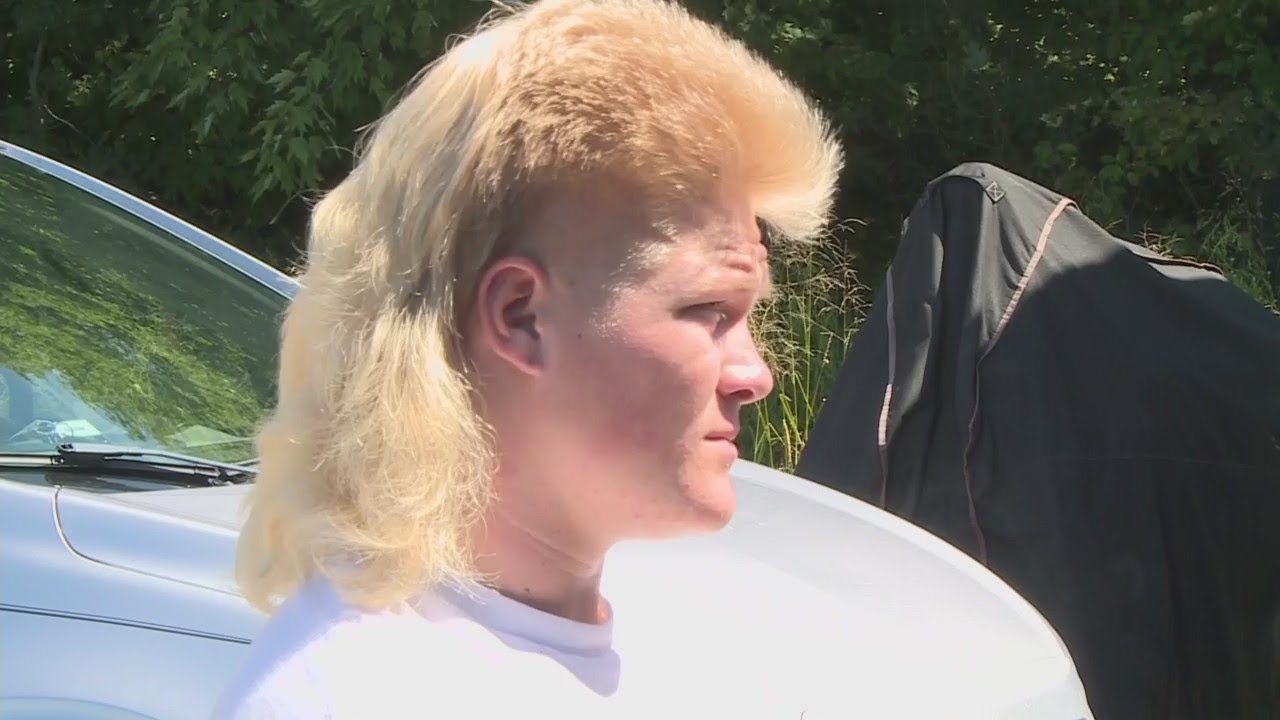 Two Wisconsinites claim best mullet in 2022 championships - YouTube