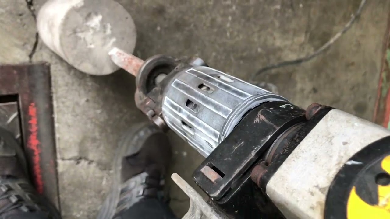 makita HM0810 - YouTube