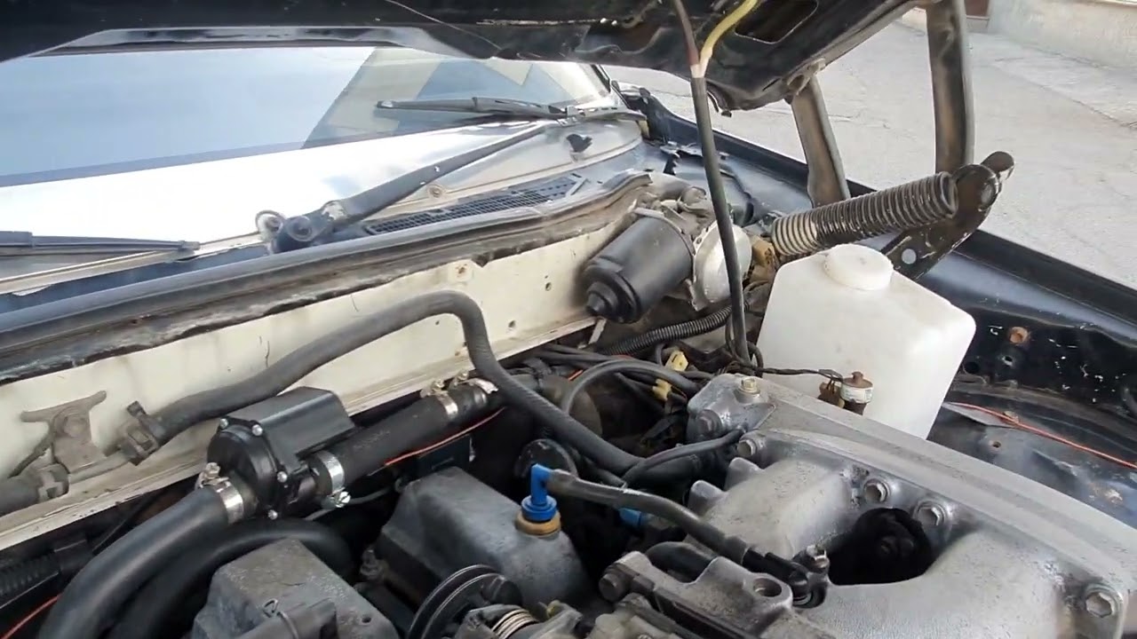 Toyota Crown MS112 1983 - YouTube