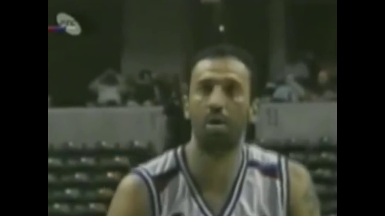 Vlade Divac vs USA 16points,11 rebounds. Indianapolis 2002, Yug-Usa 81 ...