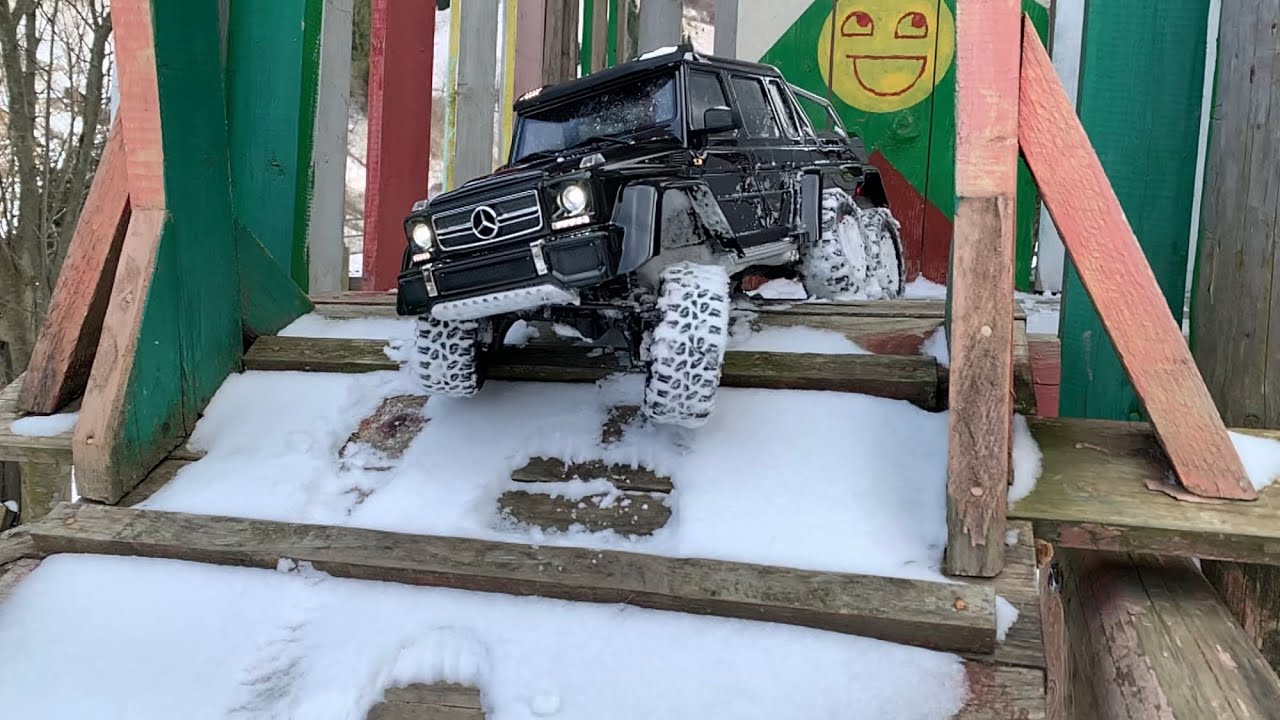 Off-road RC car on kids playground - YouTube