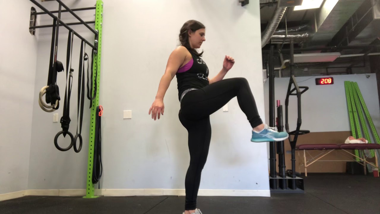 Single leg RDL with knee drive - YouTube
