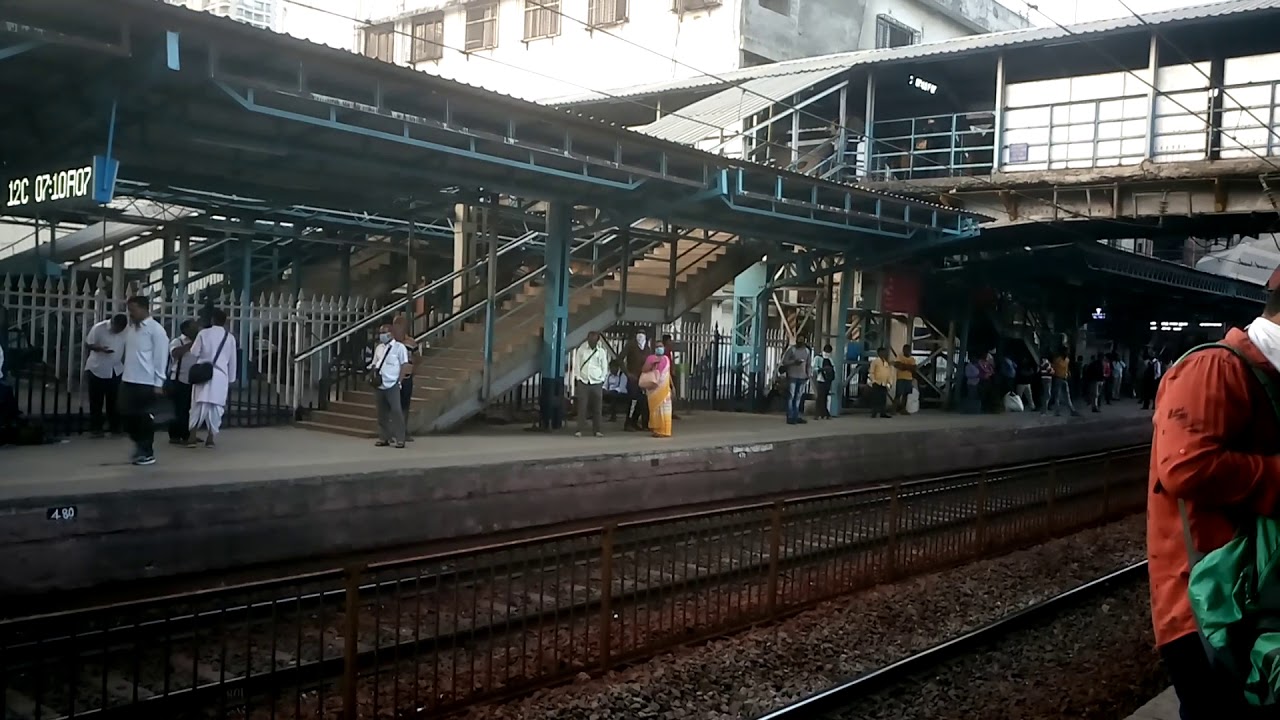 Dadar Railway Station Western Line - YouTube