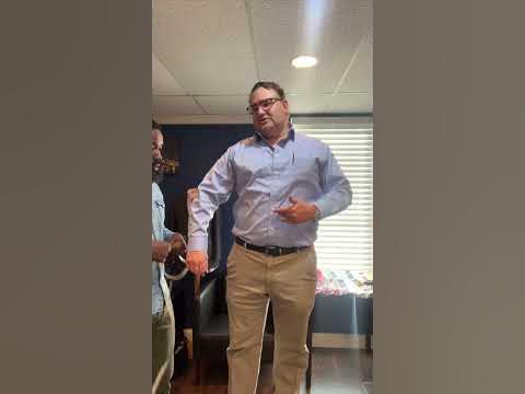 Getting a custom suit with Dapper Luc - YouTube