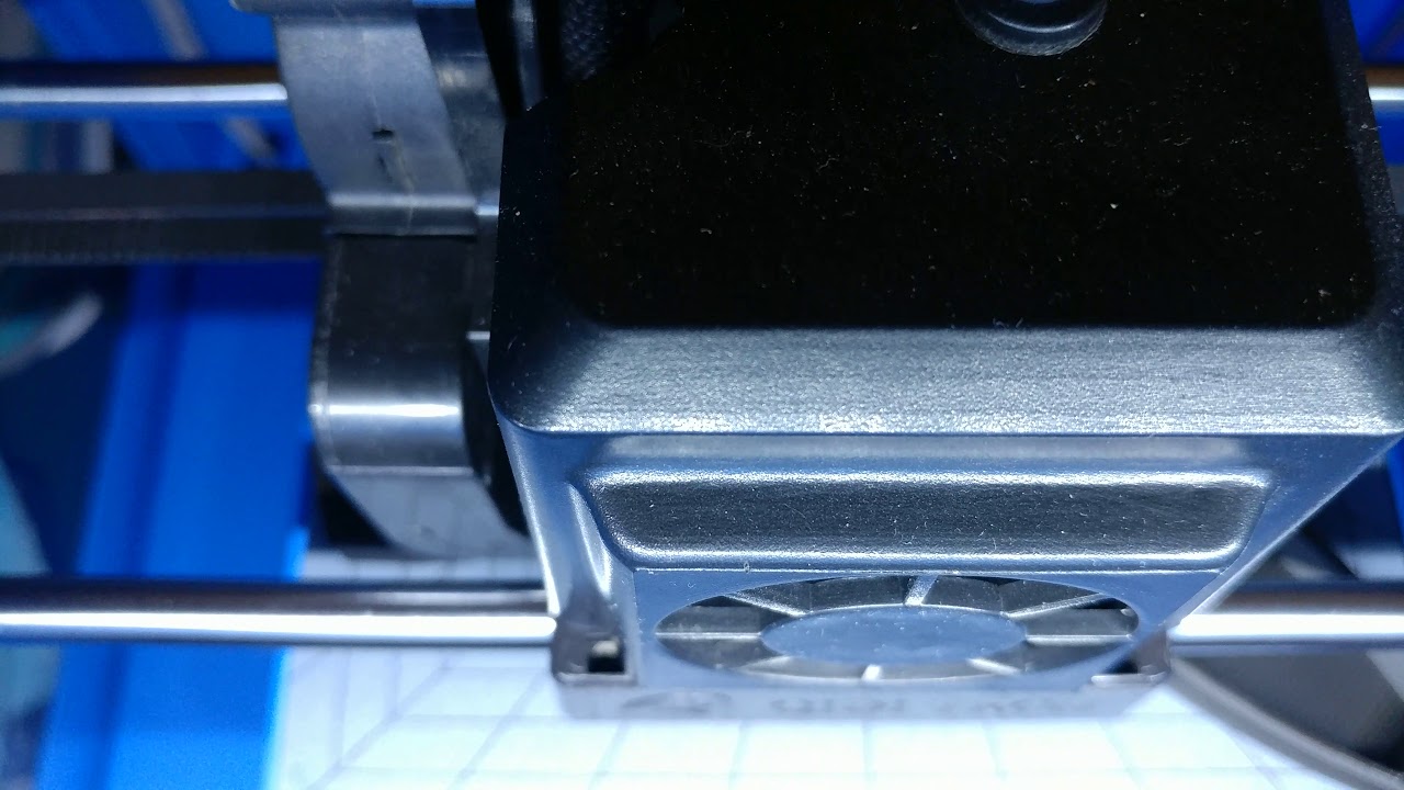 Prop Box 3D Printing - YouTube