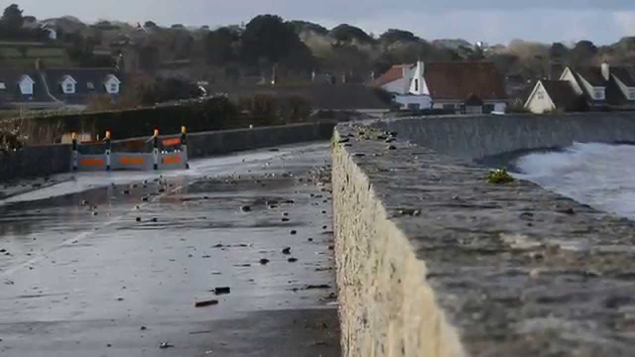 Spring Tide at L'Eree Bay Guernsey - YouTube