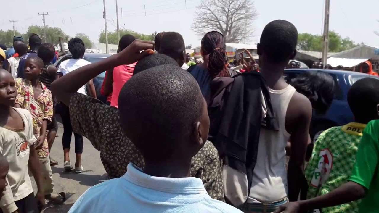 Tarabans Celebrate on the Street - YouTube