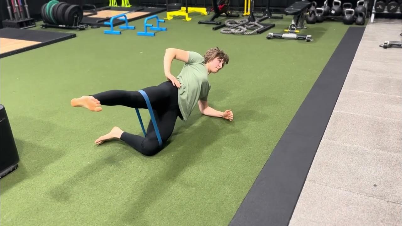 1:2 kneeling side plank hold w: leg lifts banded - YouTube