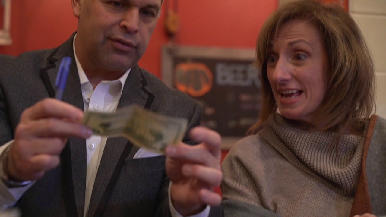 Joe Holiday Close up magic - YouTube