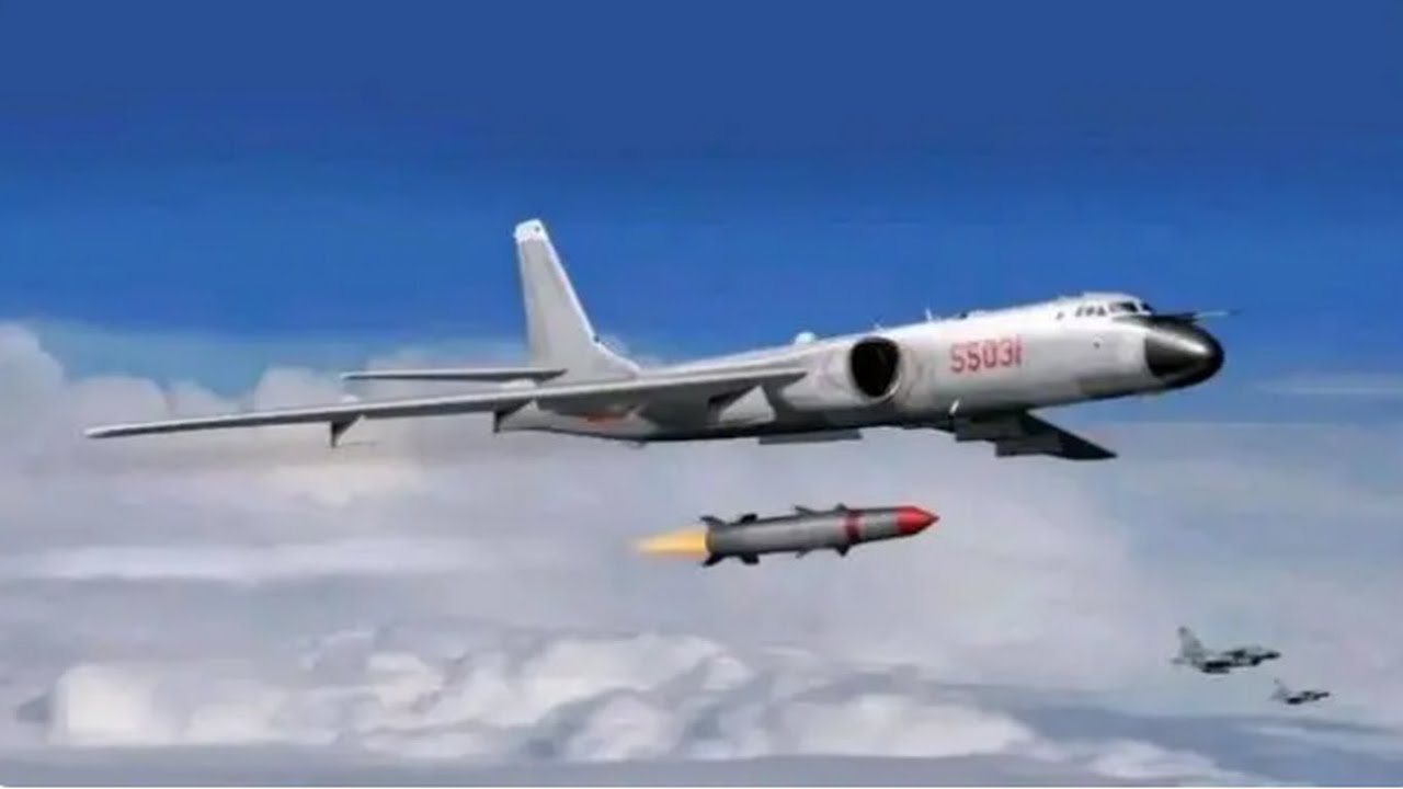 TQ xôn xao chuyện máy bay H-6K đột kích thành công tàu sân bay Mỹ - YouTube