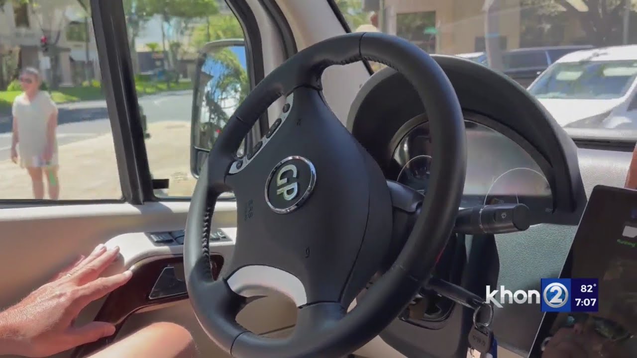 Autonomous shuttles to debut soon at UH Manoa - YouTube