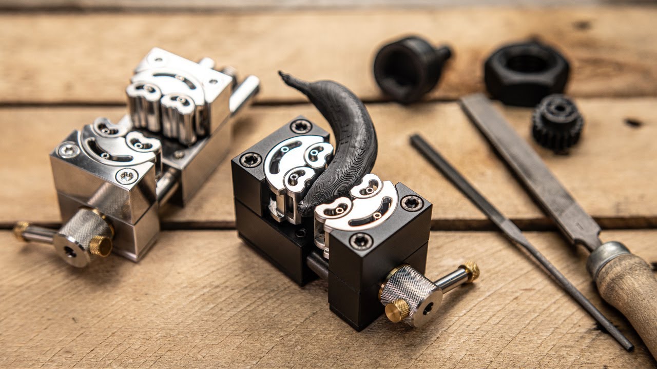 The MetMo Fractal Vise Grips Irregular Objects with Ease