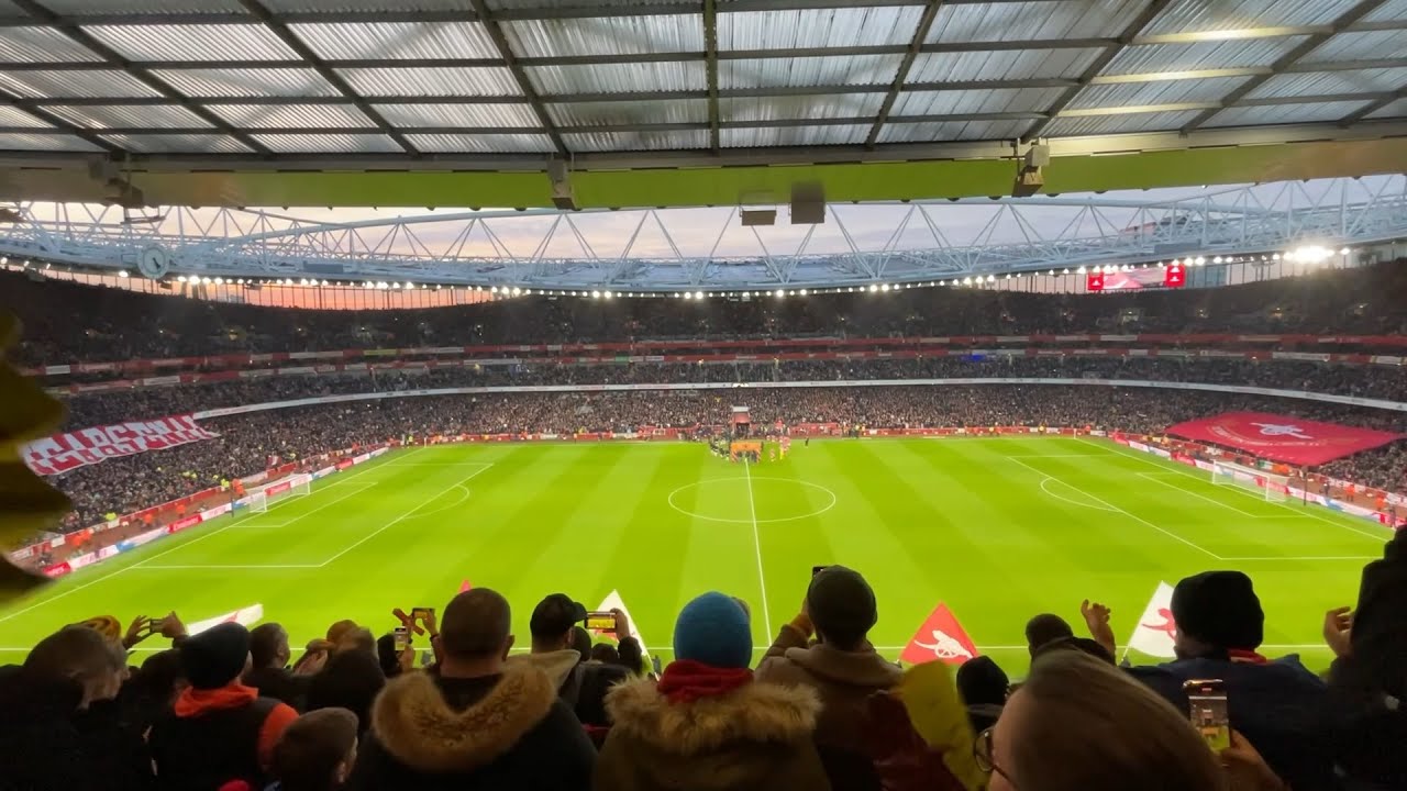 Arsenal v Man United VLOG - YouTube