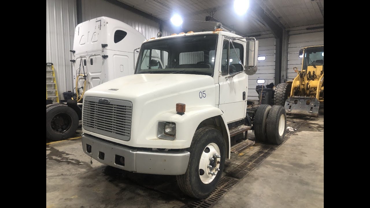 1999 Freightliner FL70 - Parts Unit 99WH420 - YouTube