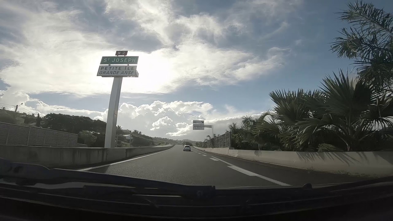 Réunion Island road - YouTube