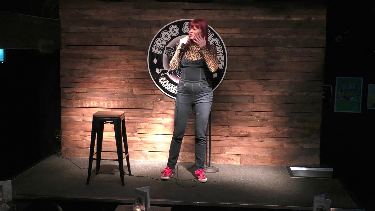 Zoe Farrell Frog and Bucket Comedy Club Showcase 25/02/2020 - YouTube
