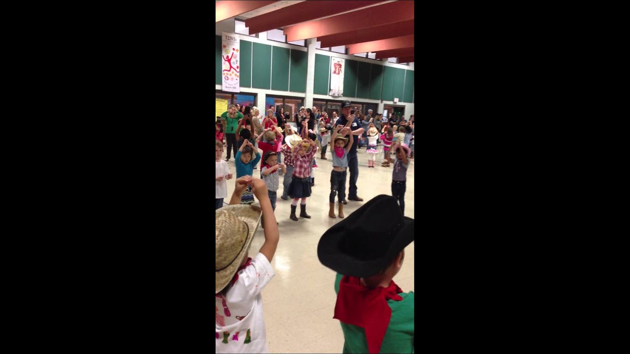 Sophie and the Chicken Dance with Itsy Bitsy Spider and Head Shoulders ...