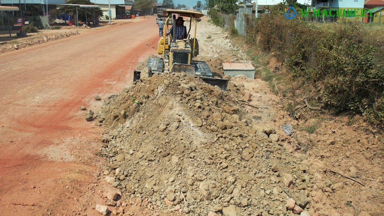 Activities Dozer Spreading Soil Building Roads | Perfect Bulldozer ...