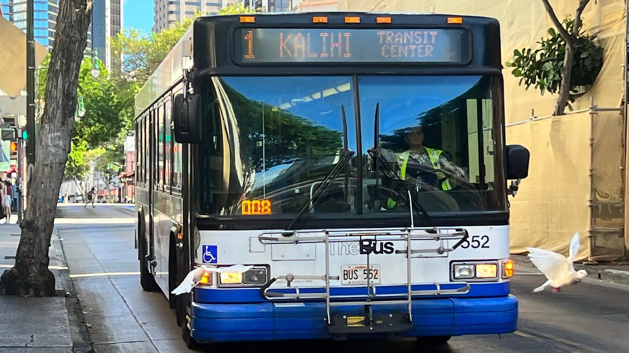 Honolulu Bus #552 Route 1 - YouTube