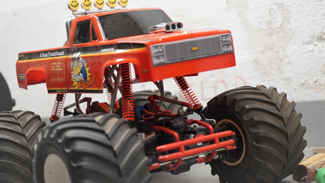 Brushless Clodbuster Race Chassis Complete - YouTube