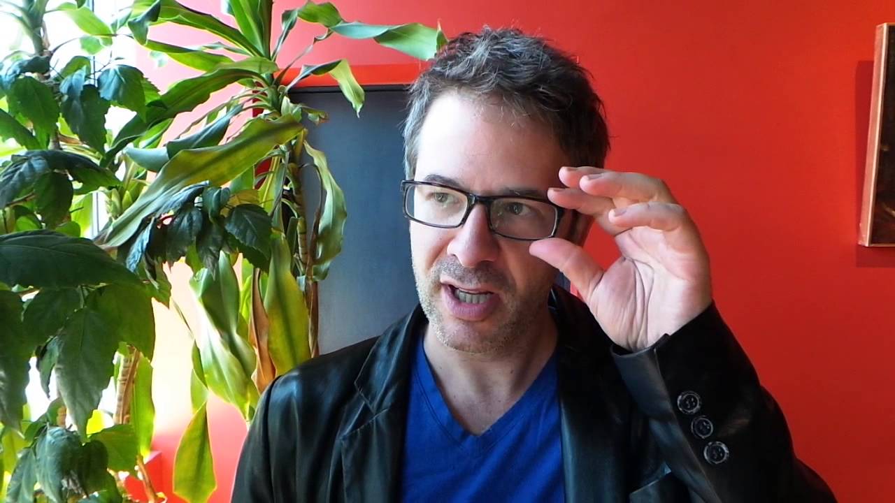 Une nouvelle création de Simon Boudreault - YouTube