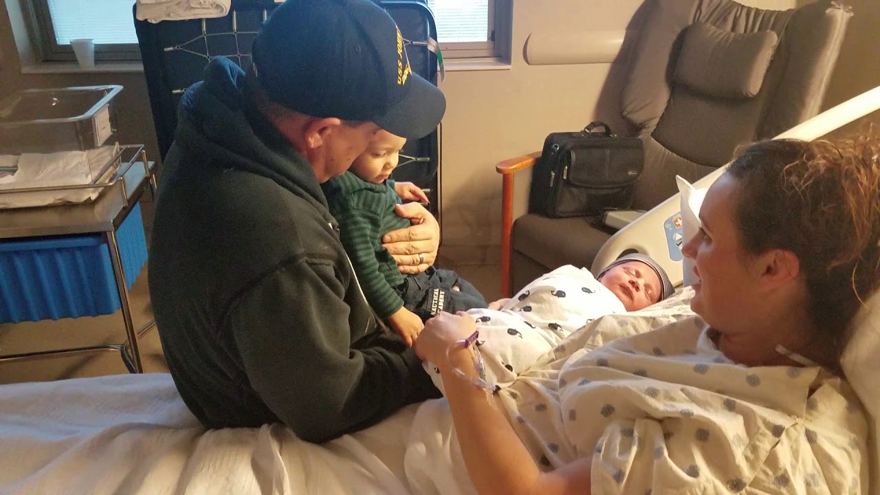 Gavin & Dominic - Brothers meet for the first time - YouTube