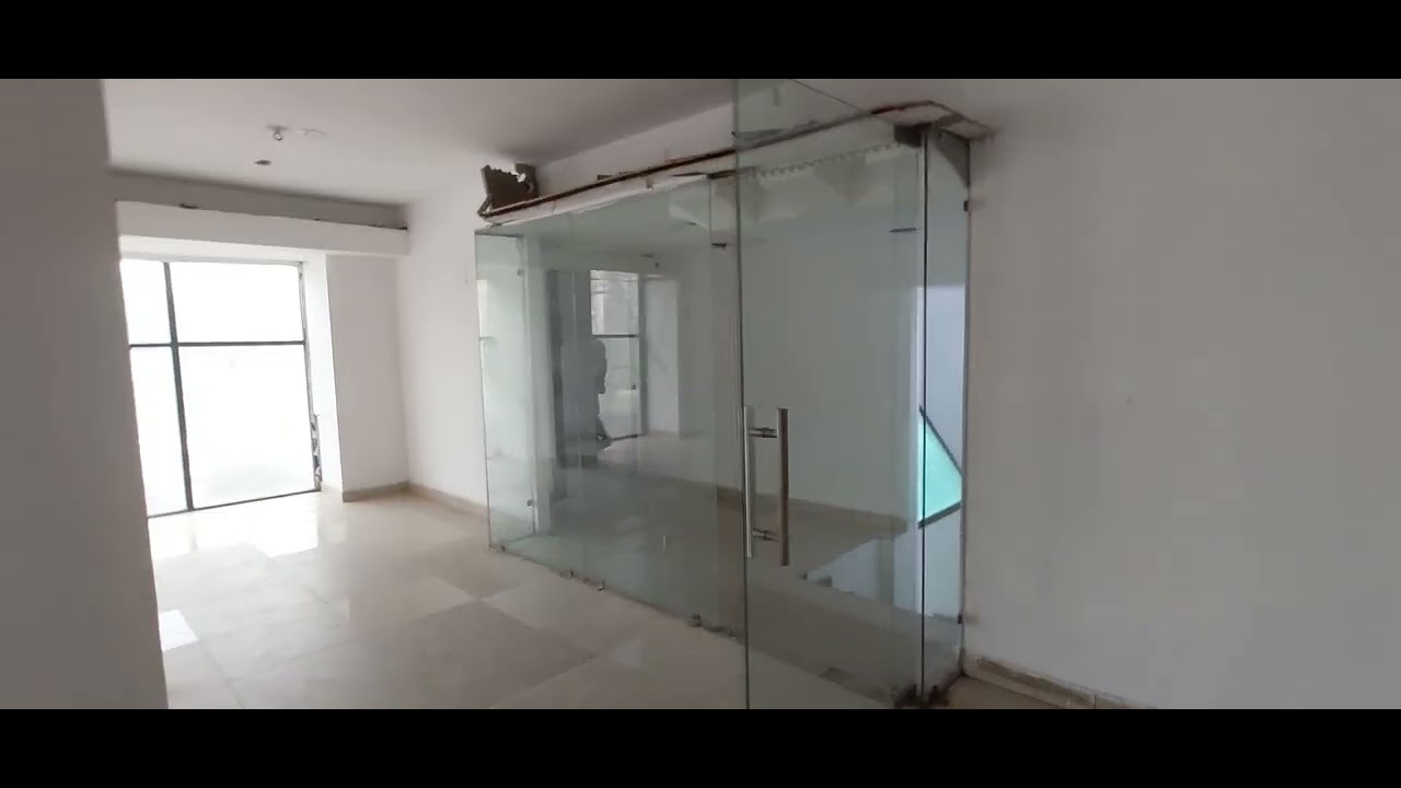 800 Mtr 4000 Sq Ft Area 1st floor Hall Main Road Building On DND Road C ...