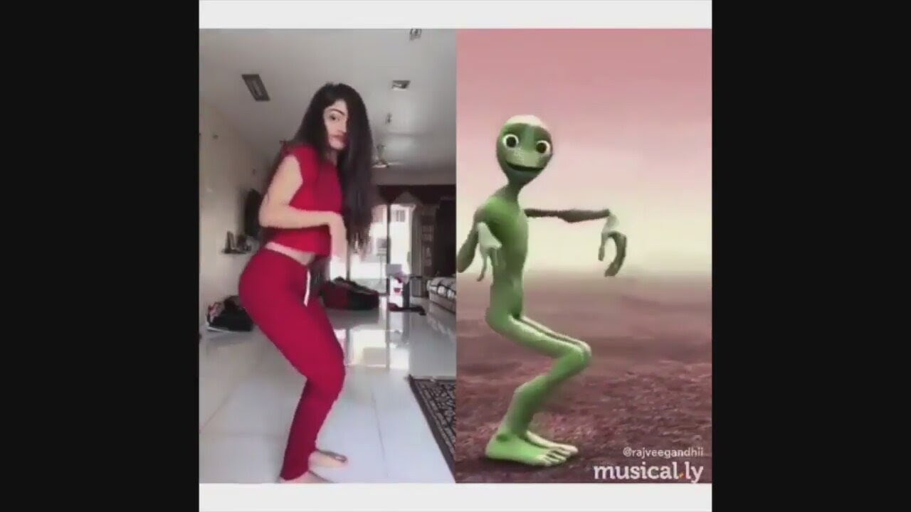 Green Alien Dance Challenge | Dame tu Cosita Painting - YouTube