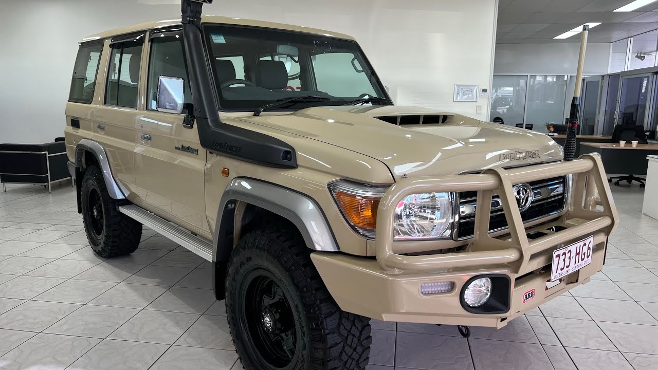 IMMACULATE 2021 Toyota Landcruiser 76 Series GXL - YouTube