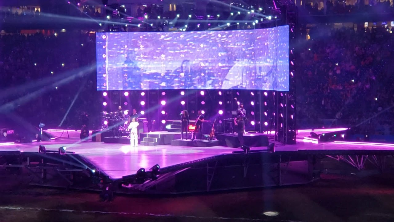 Becky G tribute to Selena Quintanilla - RODEO HOUSTON 2020 - YouTube