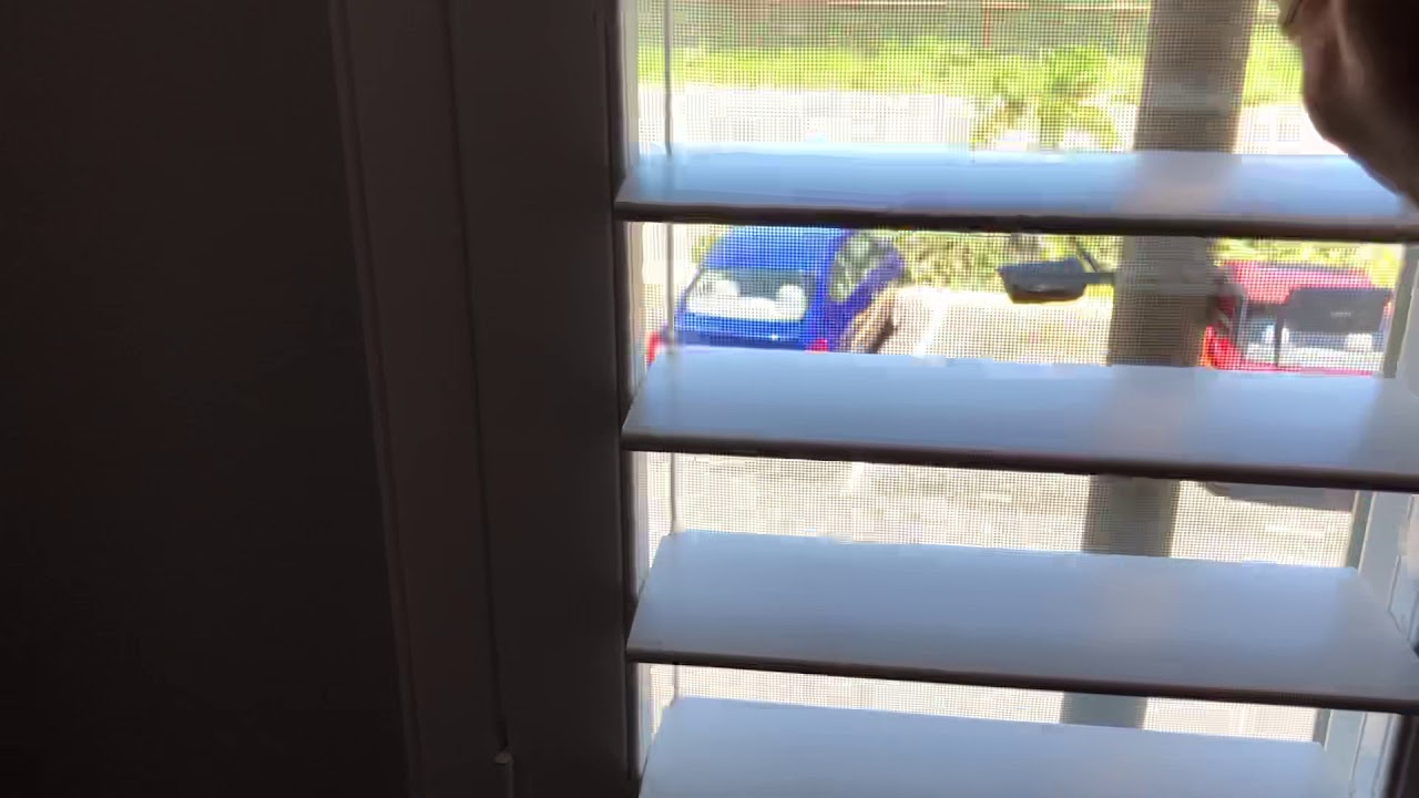 Graber plantation shutters 3 1/2” louvers - YouTube