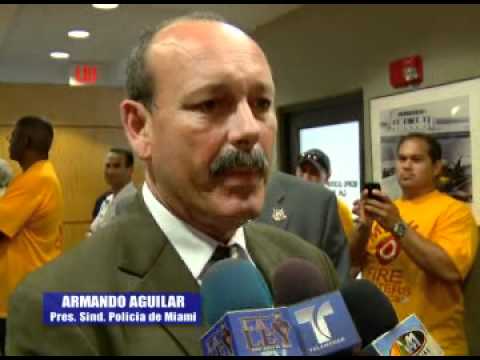 Rene Pedrosa salarios de los Bomberos.flv - YouTube