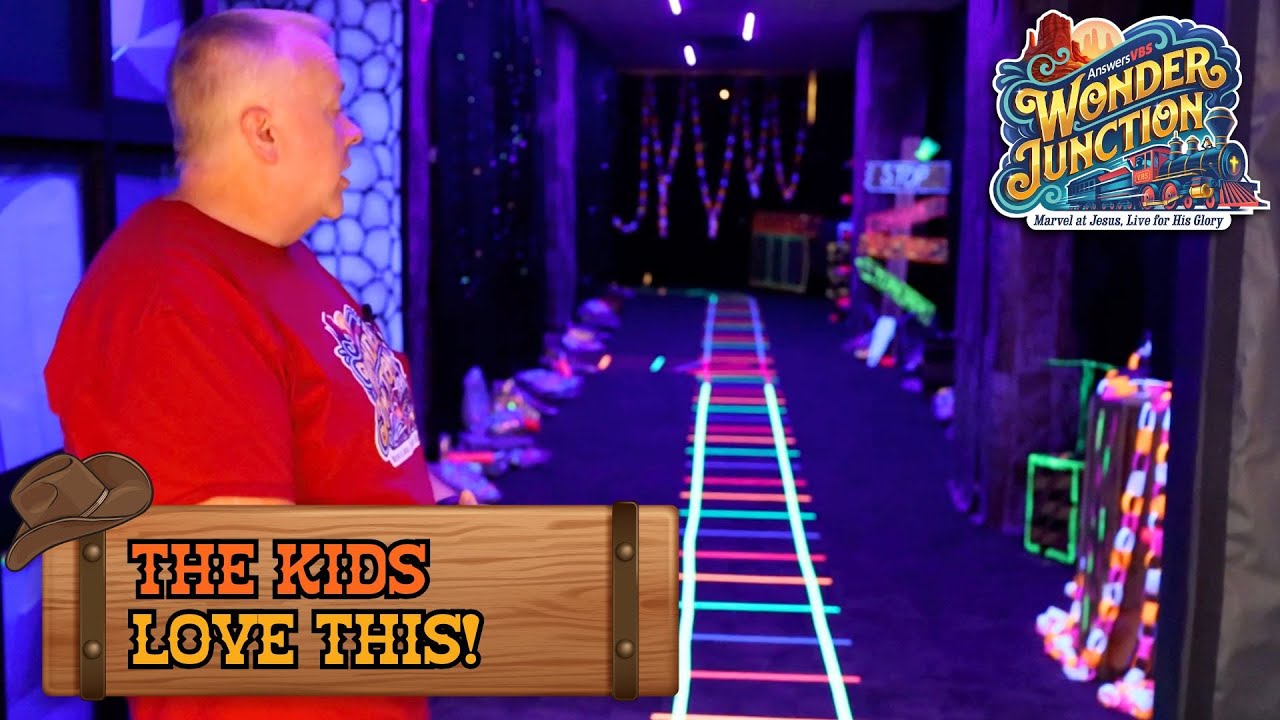 Glow-In-the-Dark Gold Mine! | Wonder Junction VBS: Decoration - YouTube