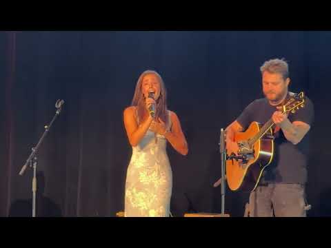 Brooke Lee Performs Burn To Black Live in Nashville!