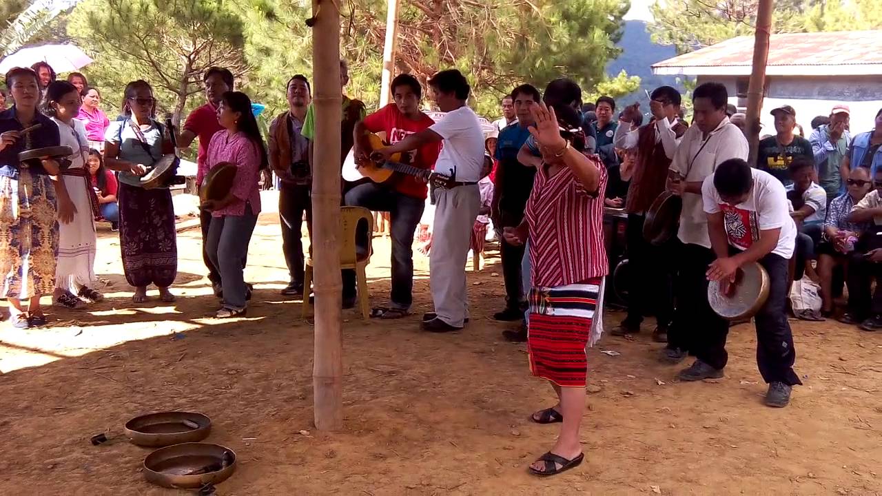 Salidummay sings in a Bontoc Wedding - YouTube