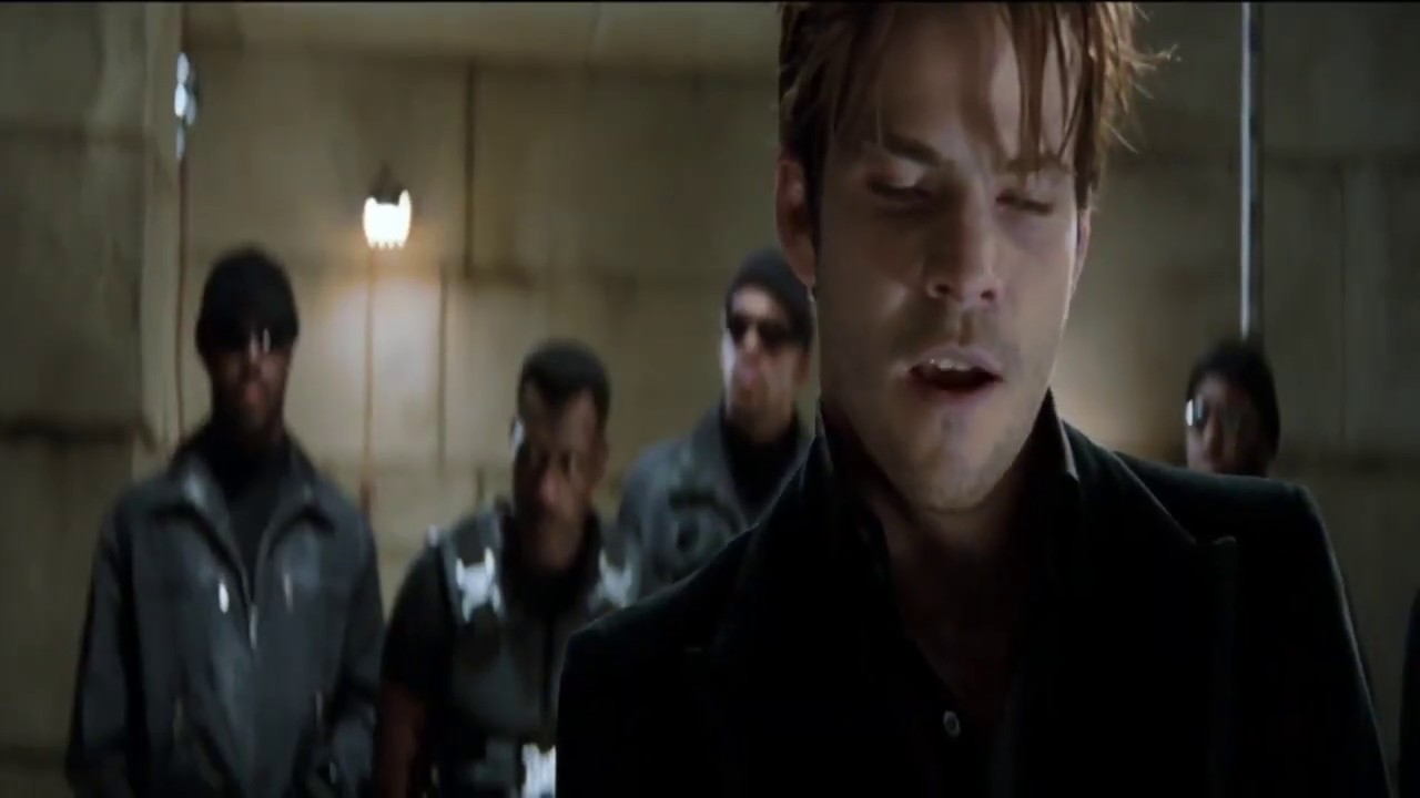 Blade y Karen son llevados al Templo de la Noche Eterna - (Blade 1998 ...