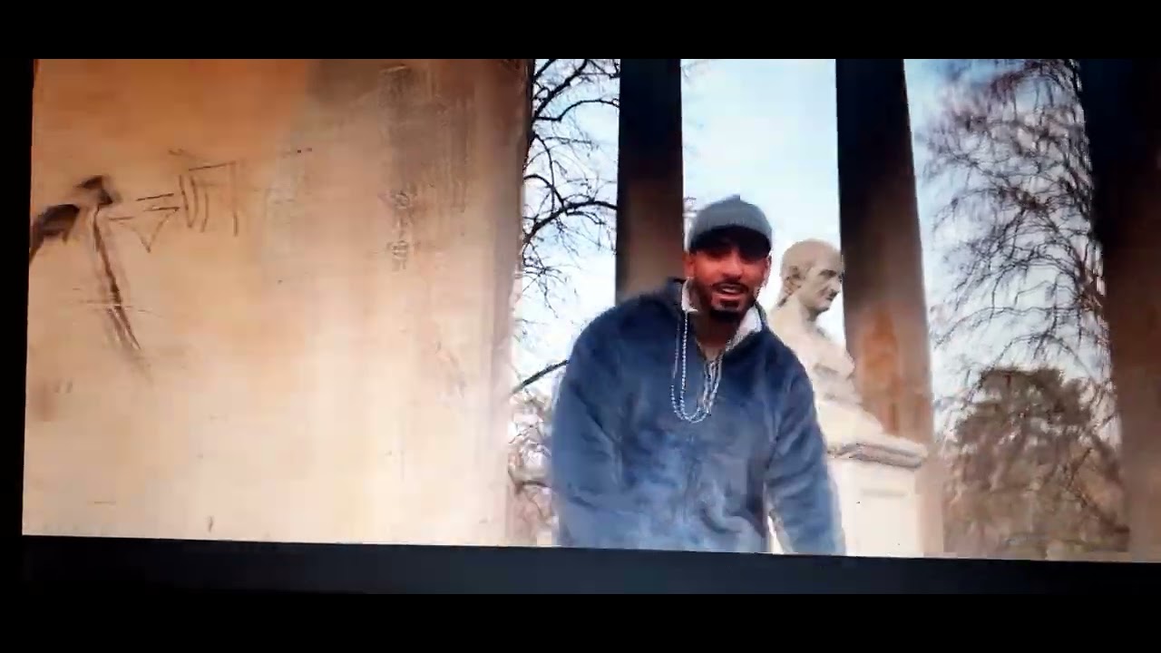 kiyanes liebes song über AwesomeElina - YouTube